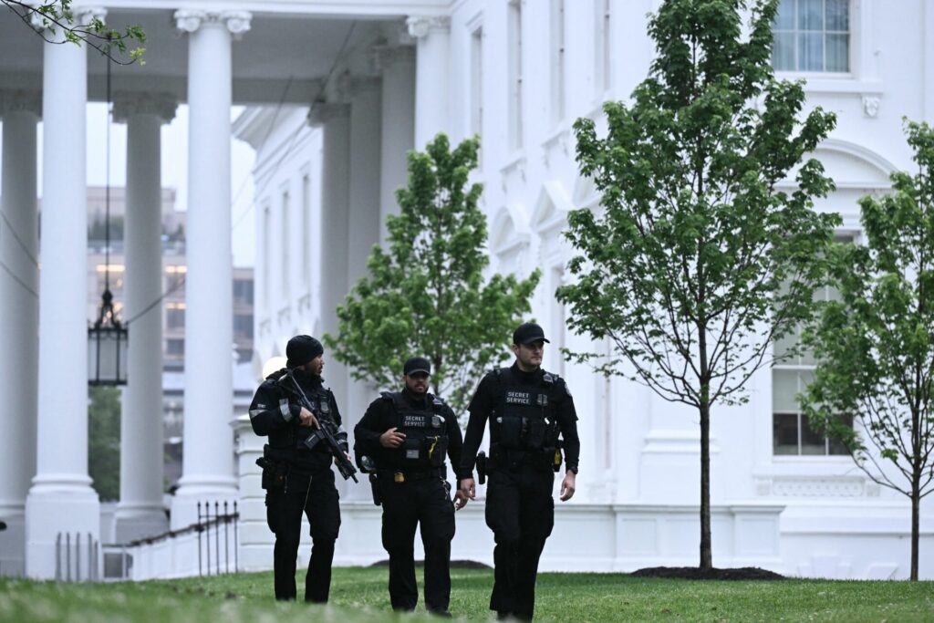 Gunman Shot Dead After Opening Fire on Secret Service Triggering White ...